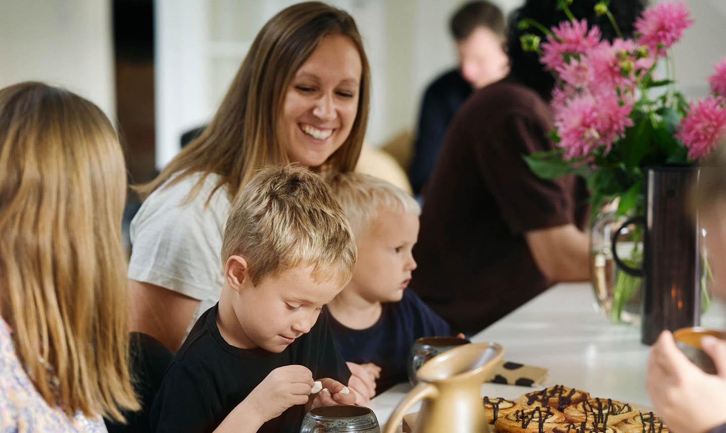 Poolhus vecka 8 → Hyr semesterhus med pool | VillaVilla